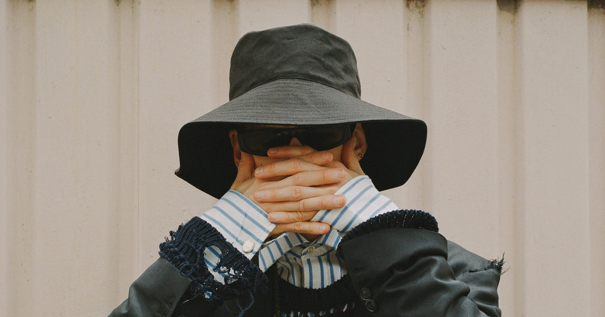 100% iZNiiK: the faceless producer making face-melting… - The Face